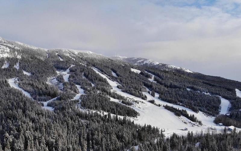 The soul of skiing is alive and well at Murray Ridge | SnowSeekers